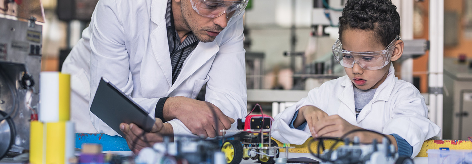 How Makerspaces in Schools Help Students Learn to Code | EdTech Magazine